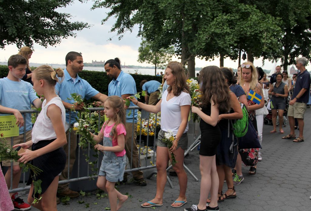 BPC: ICYMI | SWEDISH MIDSUMMER FESTIVAL & DANCE - BATTERY PARK CITY ...